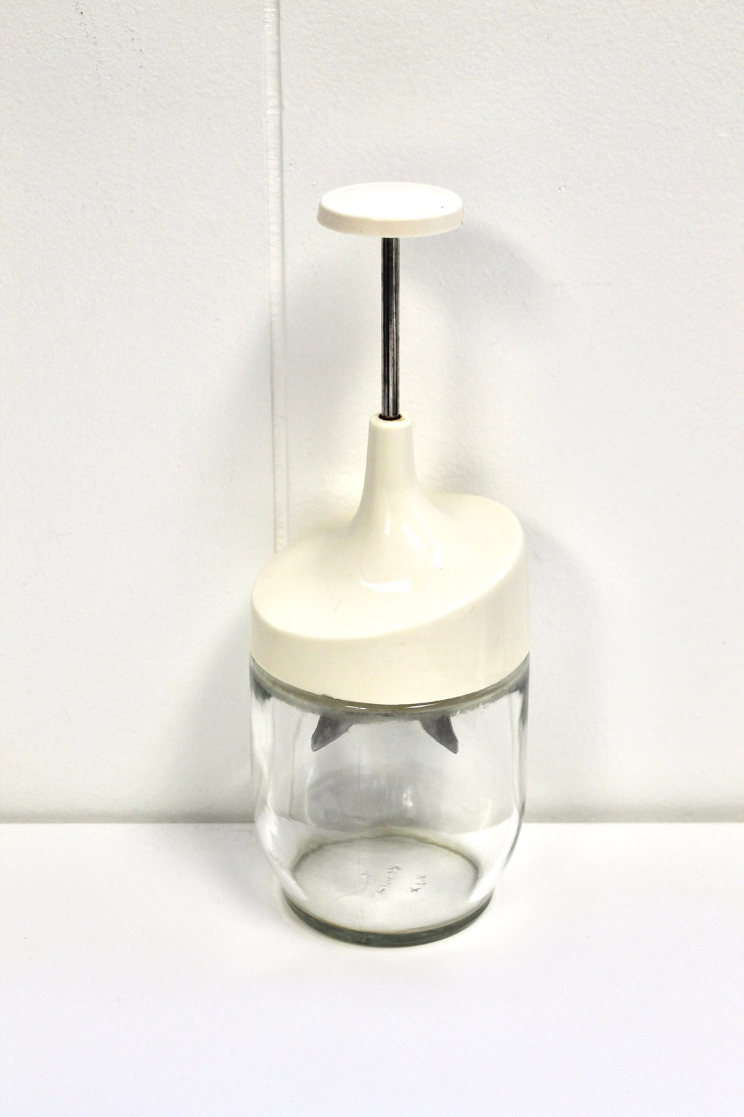 Vintage 1950's-60's White Handle Food Chopper! Cute! - Etsy