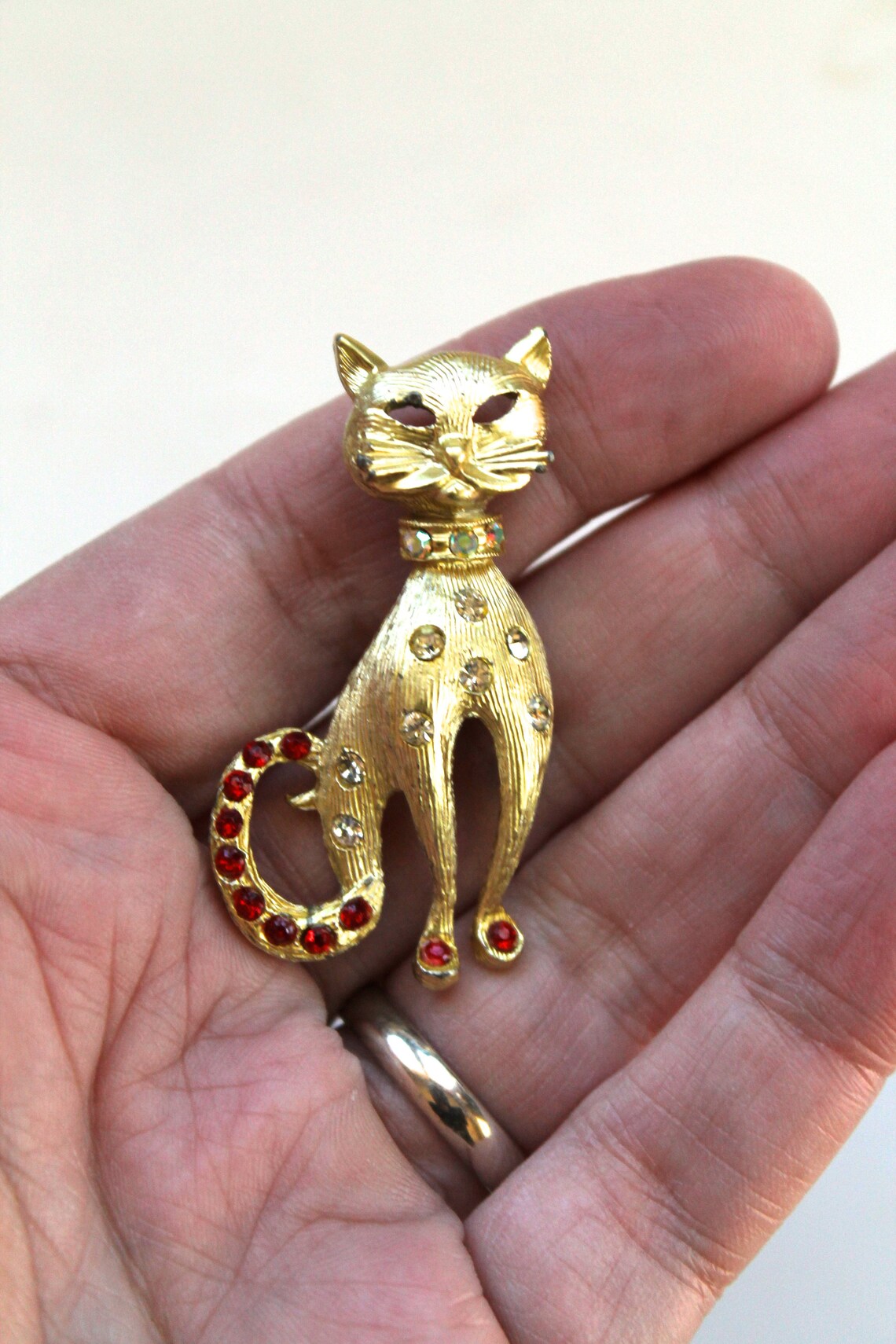 Vintage 1950's-60's Gold Tone Cat Pin/brooch With Rhinestones! Cute! - Etsy