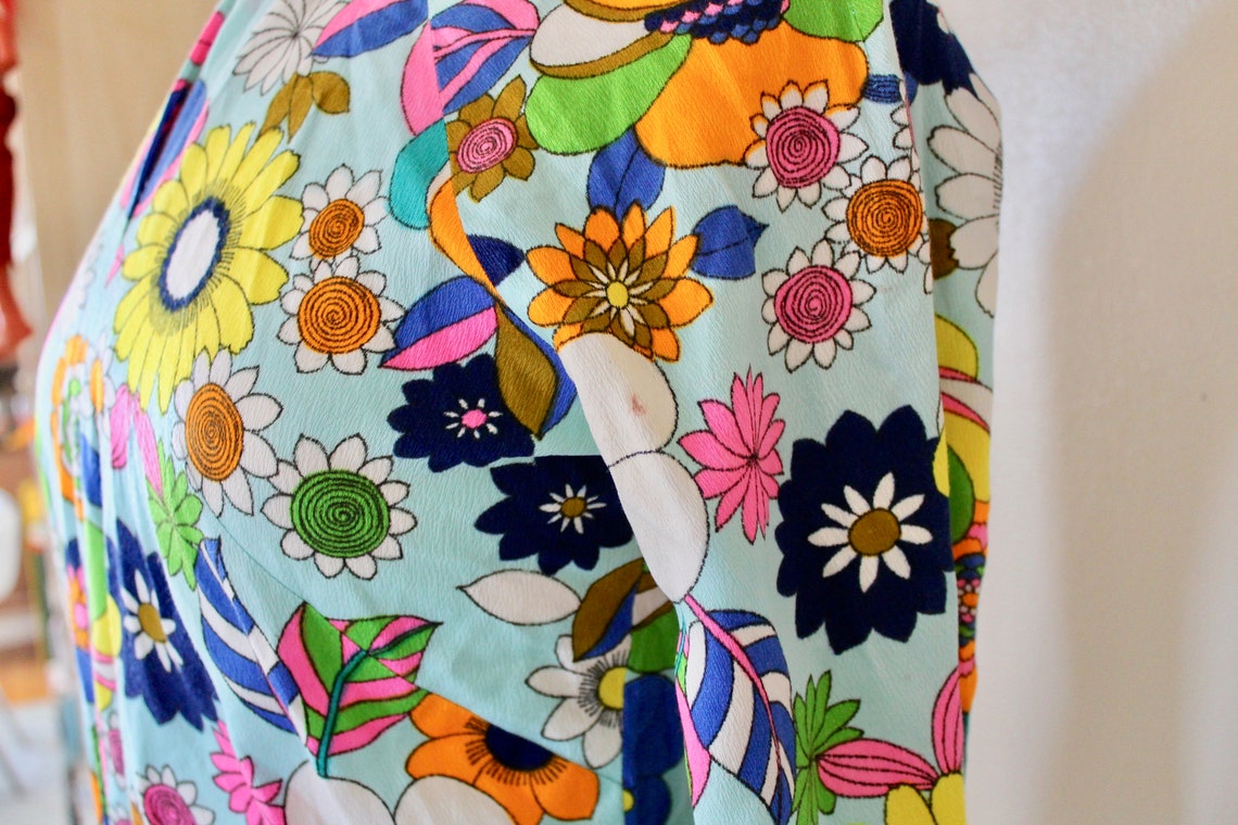 Vintage 1960s Womens Light Blue Groovy Flower Power Bell - Etsy