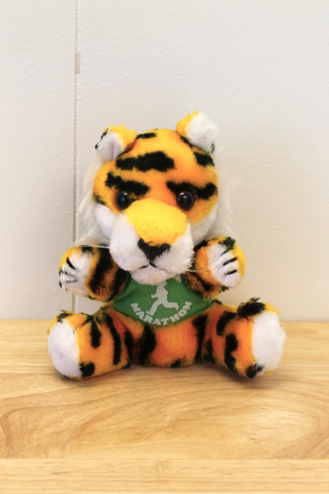 Vintage 1980's Dakin Cookie Marathon Tiger Plush Toy/stuffed Animal ...
