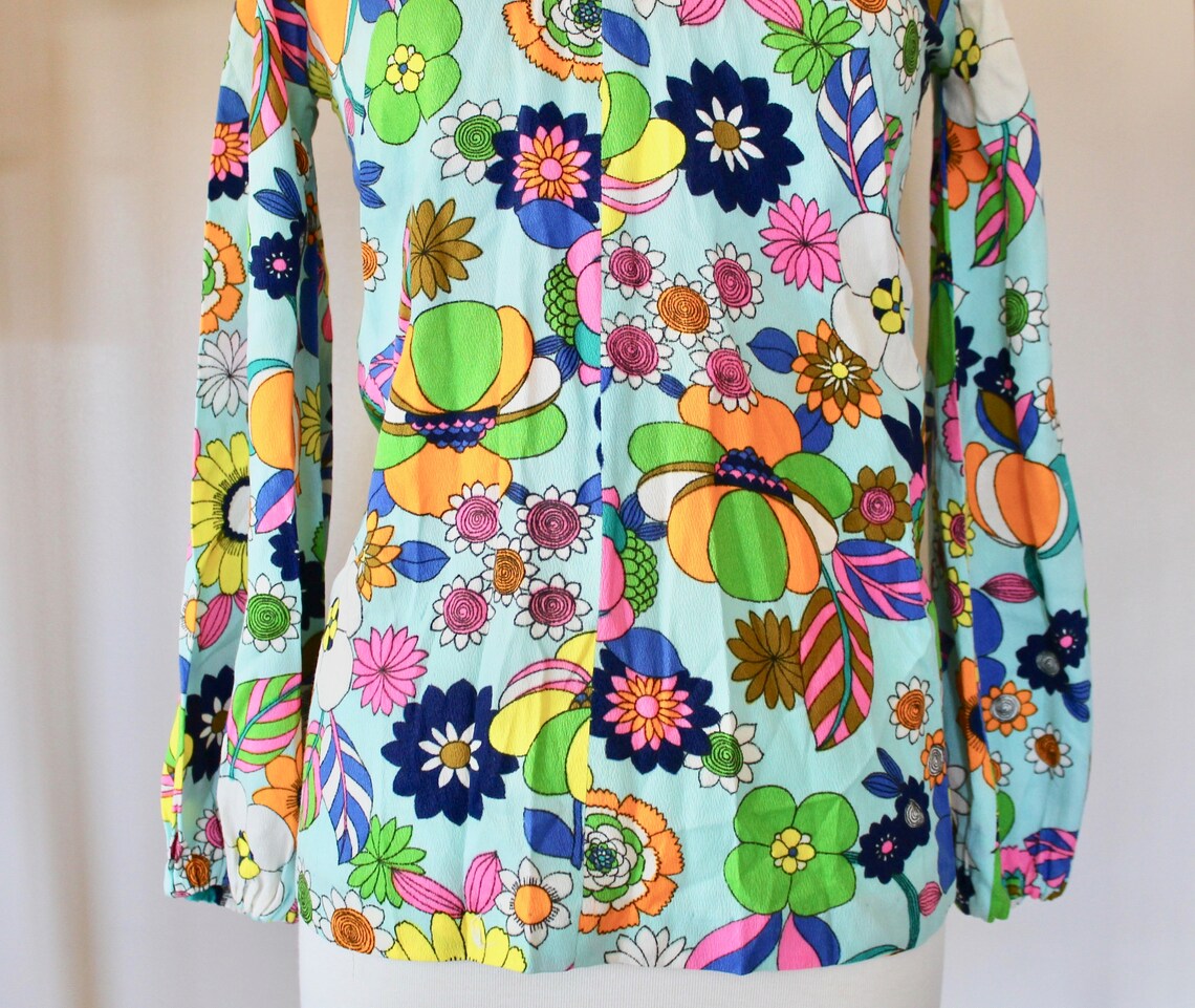 Vintage 1960s Womens Light Blue Groovy Flower Power Bell | Etsy