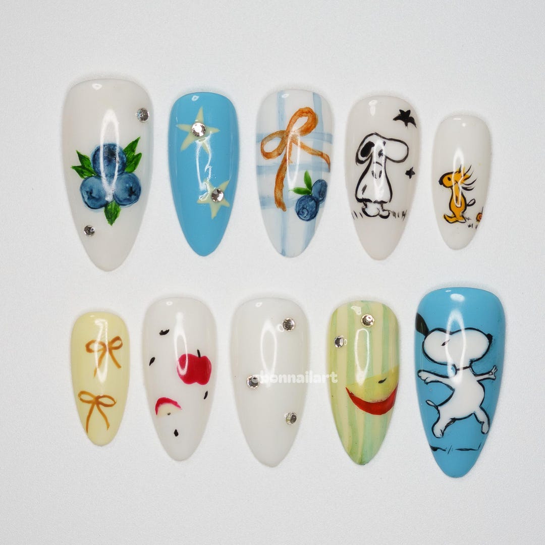 Kawaii Snoopy Press on Nails Set, Cute Cartoon Character Anime Nail Art ...