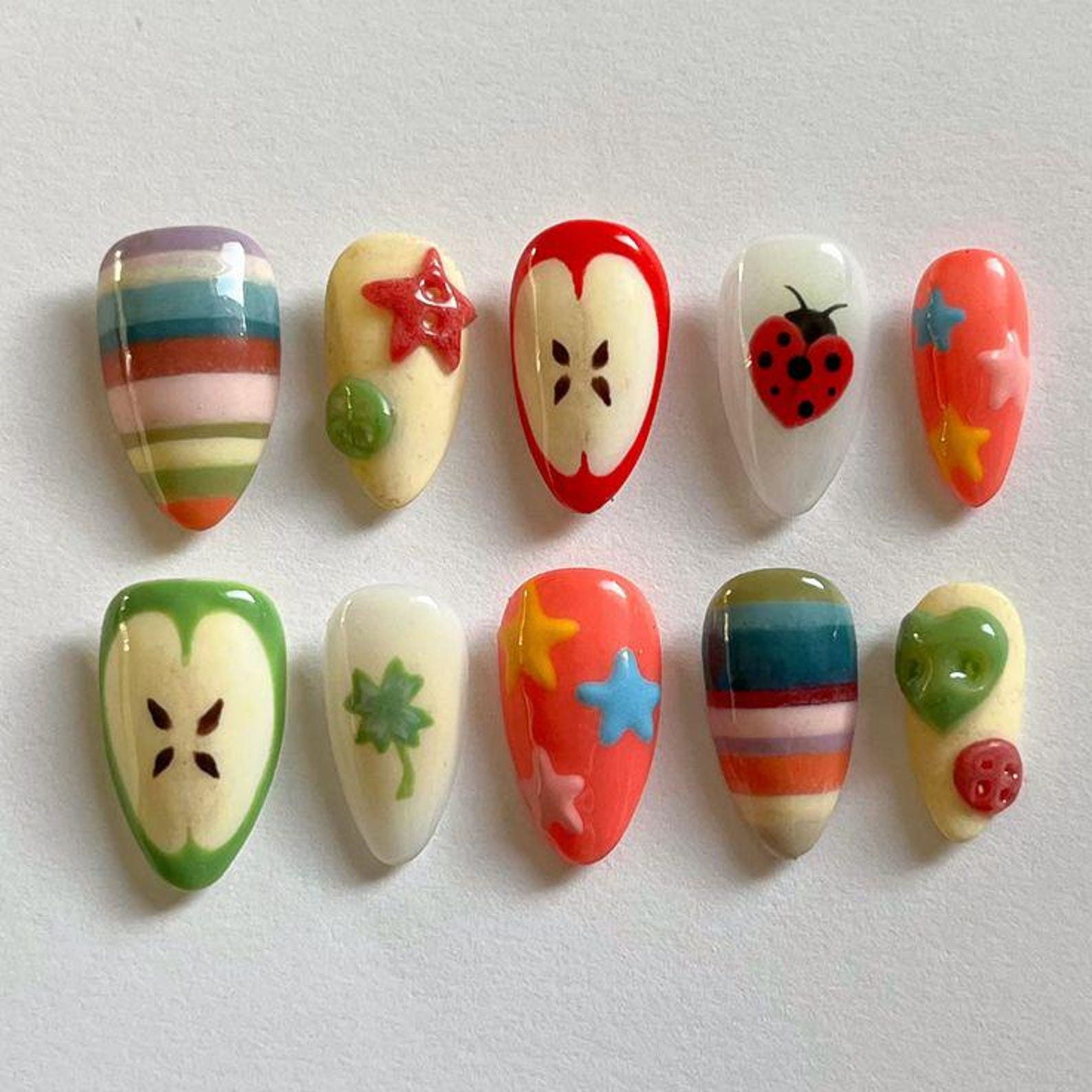 Retro Apple Ladybug Press on Nails, Colorful Stripe Nail Art, Cute Star ...