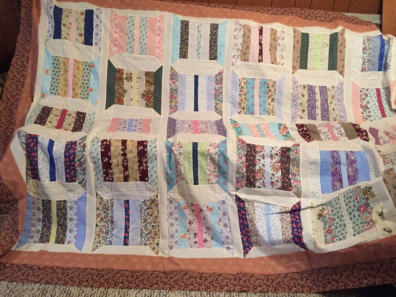 Spooling Around Quilt Top 77 X 105 Inches With Free Shipping - Etsy