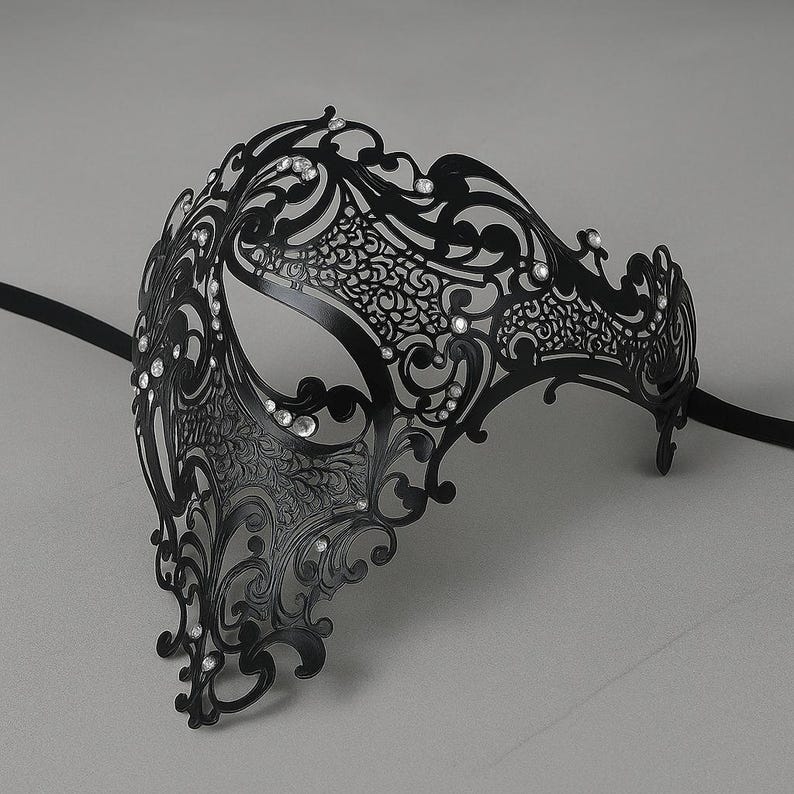 Black Gold Skull Mask – Rhinestone Half Face Metal Masquerade Mask for ...