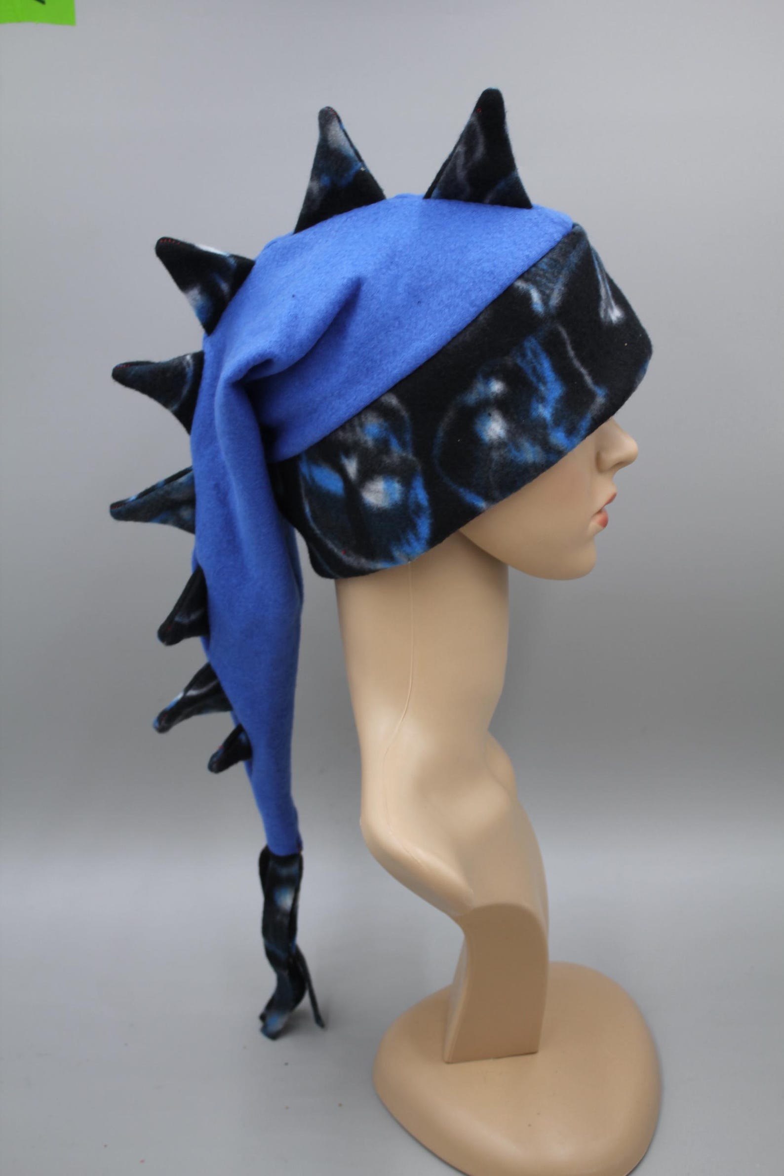 Dragon Dinosaur Tail Blue Black Skull Crossbone Pirate Winter Fleece ...