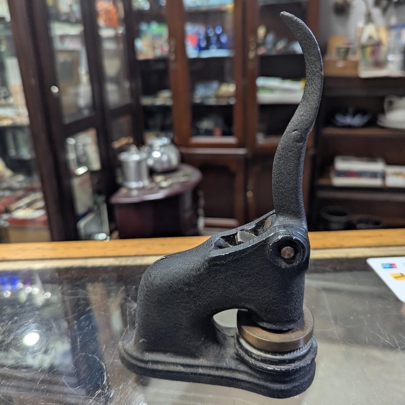 Antique Cast Iron Seal Press - Etsy Canada
