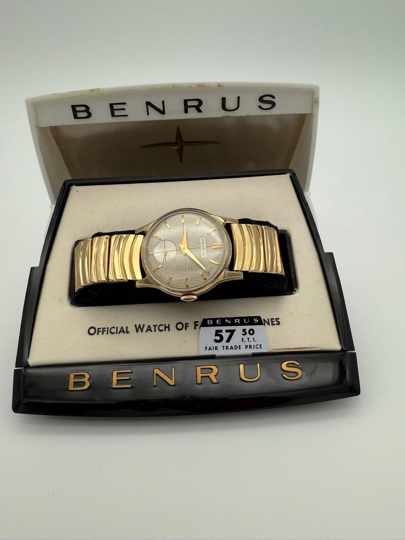 Vintage Gold Men's Wrist Watch Benrus With Metal Stretch Band and ...