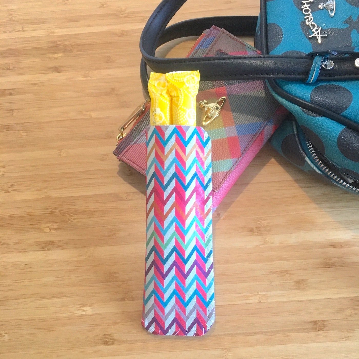 Tampon Holder