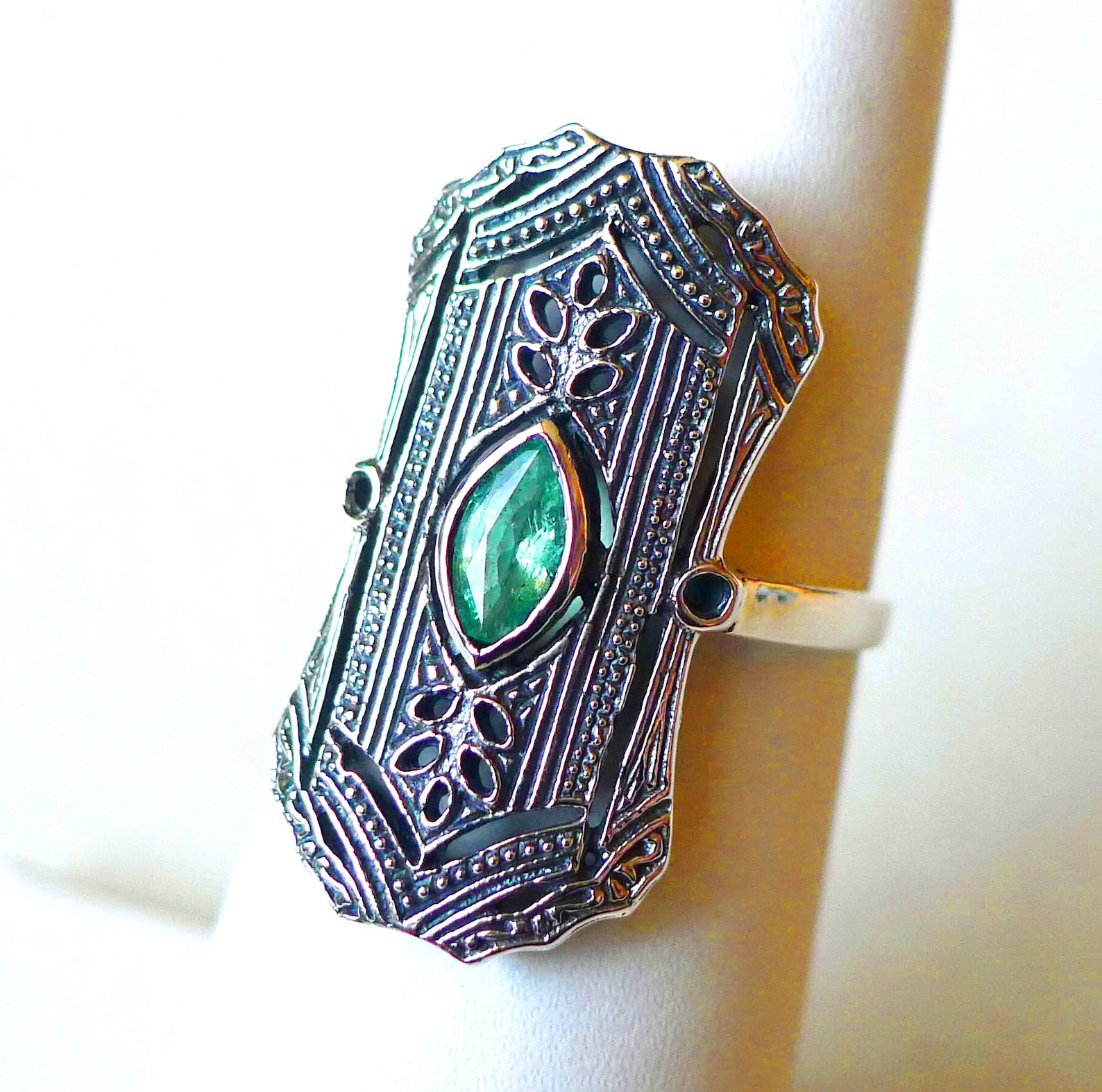 Art Deco Style Sterling Silver Ring With Natural Emerald // | Etsy