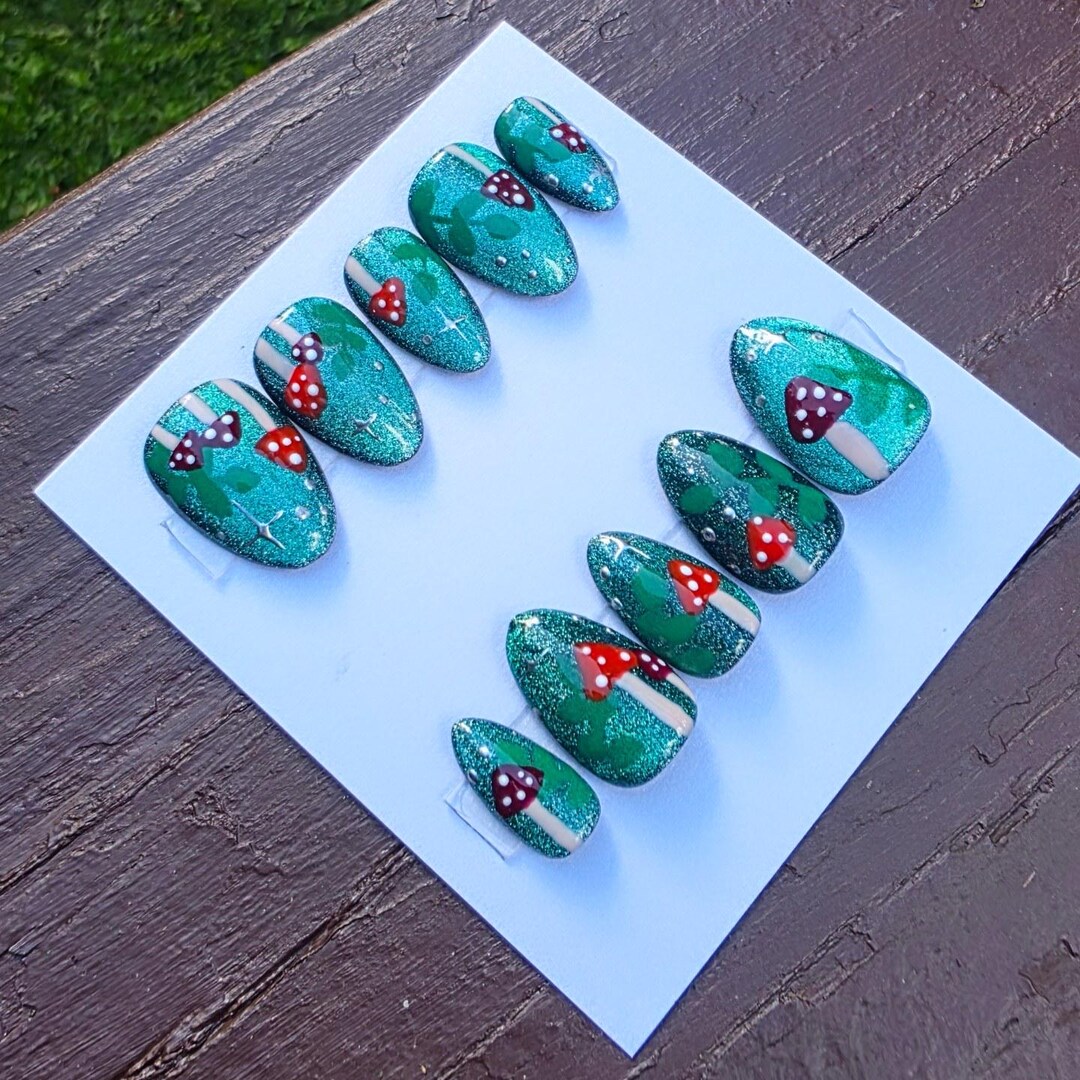 Magical Mushroom, Press on Nails - Etsy