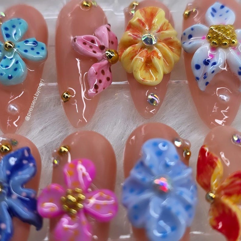 Island Bloom, Press on Nails, Nails - Etsy