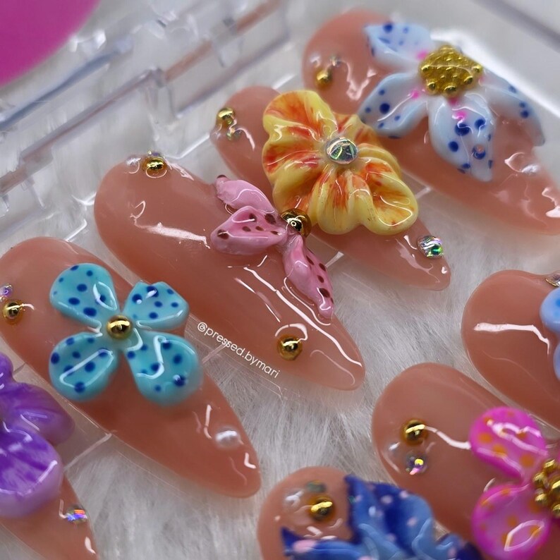 Island Bloom, Press on Nails, Nails - Etsy