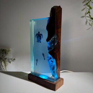 Sea Turtle Resin Lamp – Ocean Diver LED Epoxy Light | Handmade Deep Sea ...