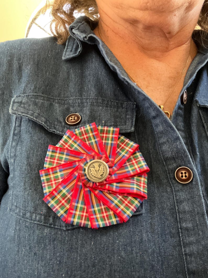 Royal Stewart Tartan Plaid Cockade Rosette Thistle Button Handmade ...