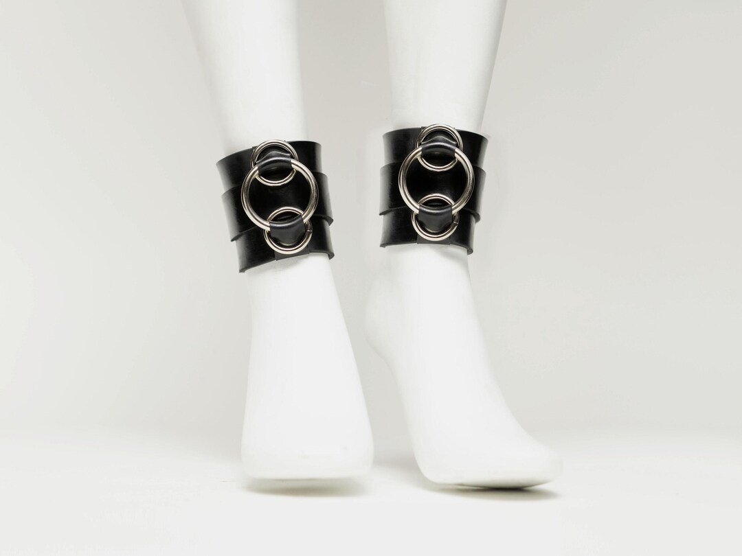Sumi Ankle Cuff Set - Etsy