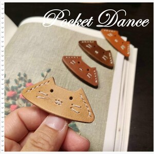 Handmade Leather Cat Corner Bookmark: Gift for Book Lovers - Etsy