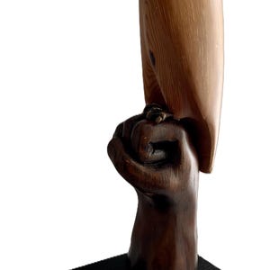 Vintage Hooded Falcon on Fist Sculpture: Sarreid, Ltd Made in Spain - Etsy