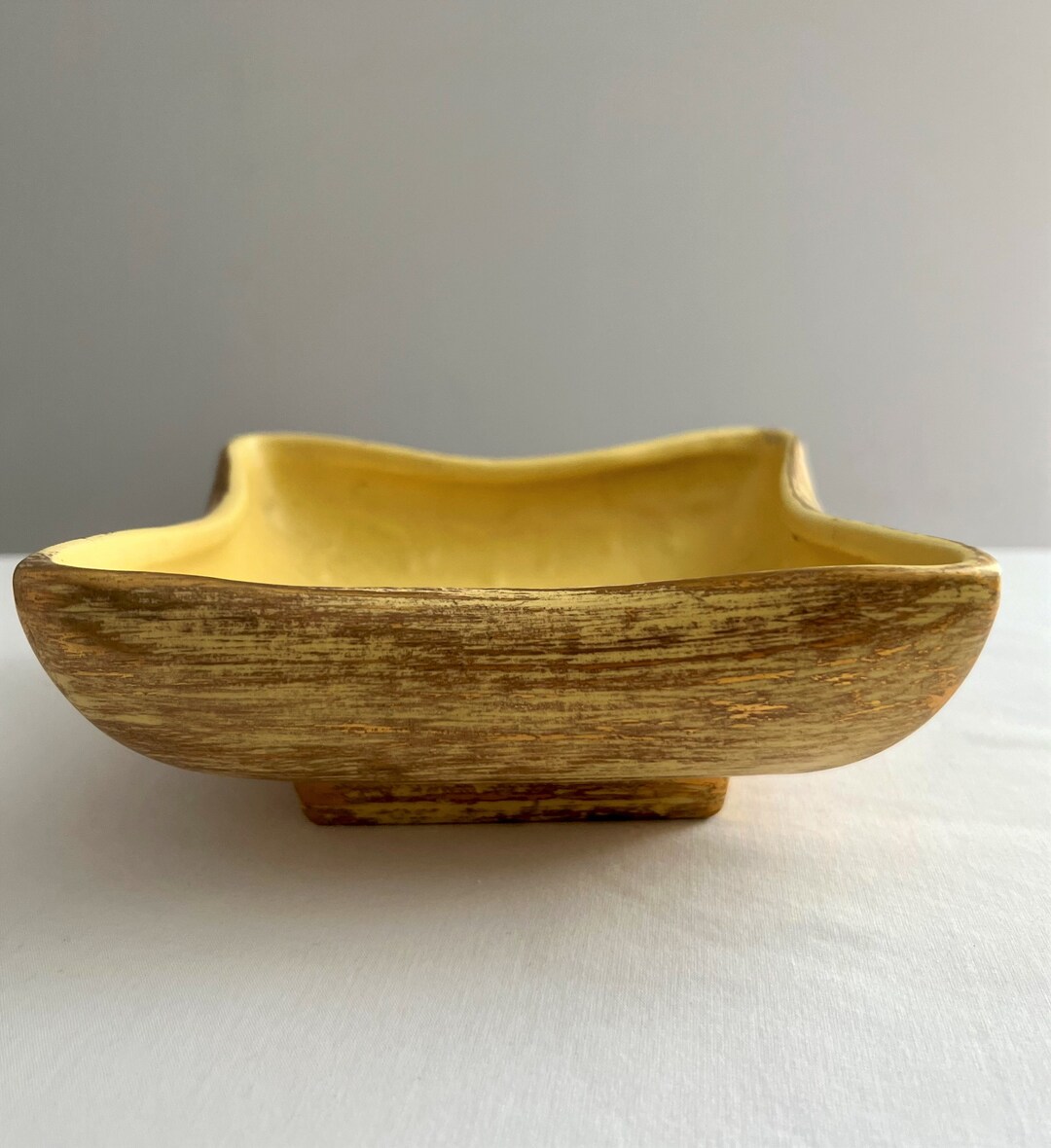 Mid-century Mccoy Yellow & Gold Atomic Era Mccoy Low Profile Bowl ...