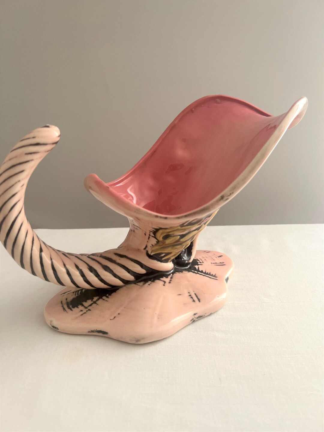 Vintage HULL Pink Cornucopia Vase Jardine Centerpiece - Etsy
