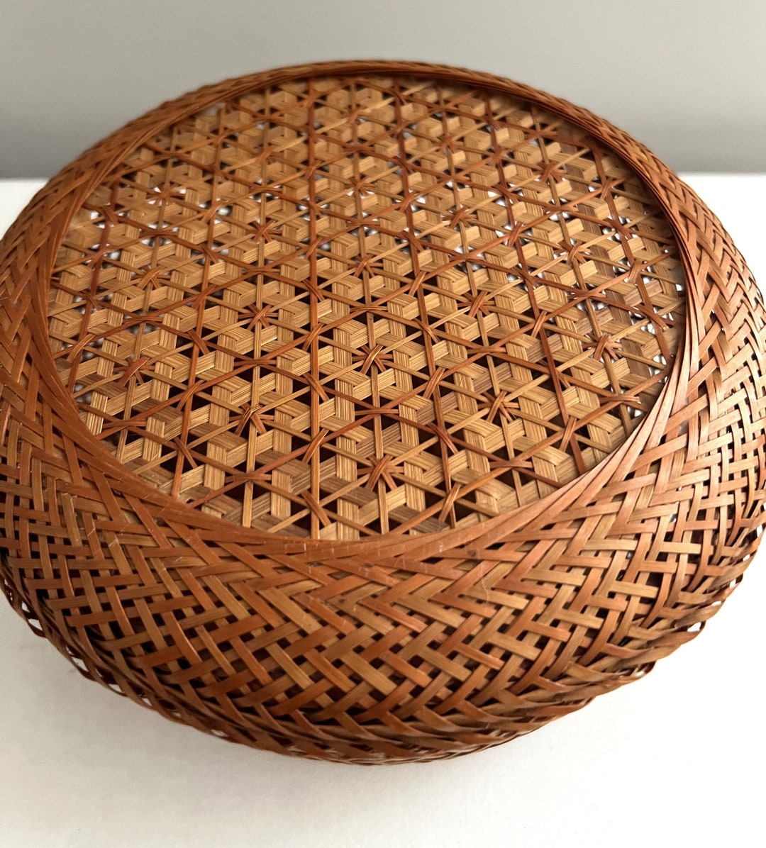 Mid-century Round Covered Basket Flower Design Weave - Etsy