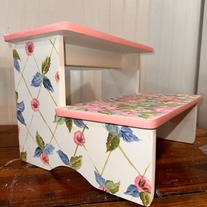 Floral Girls Step Stool. Pink,peachy Roses. Blues Birds Blooms ...