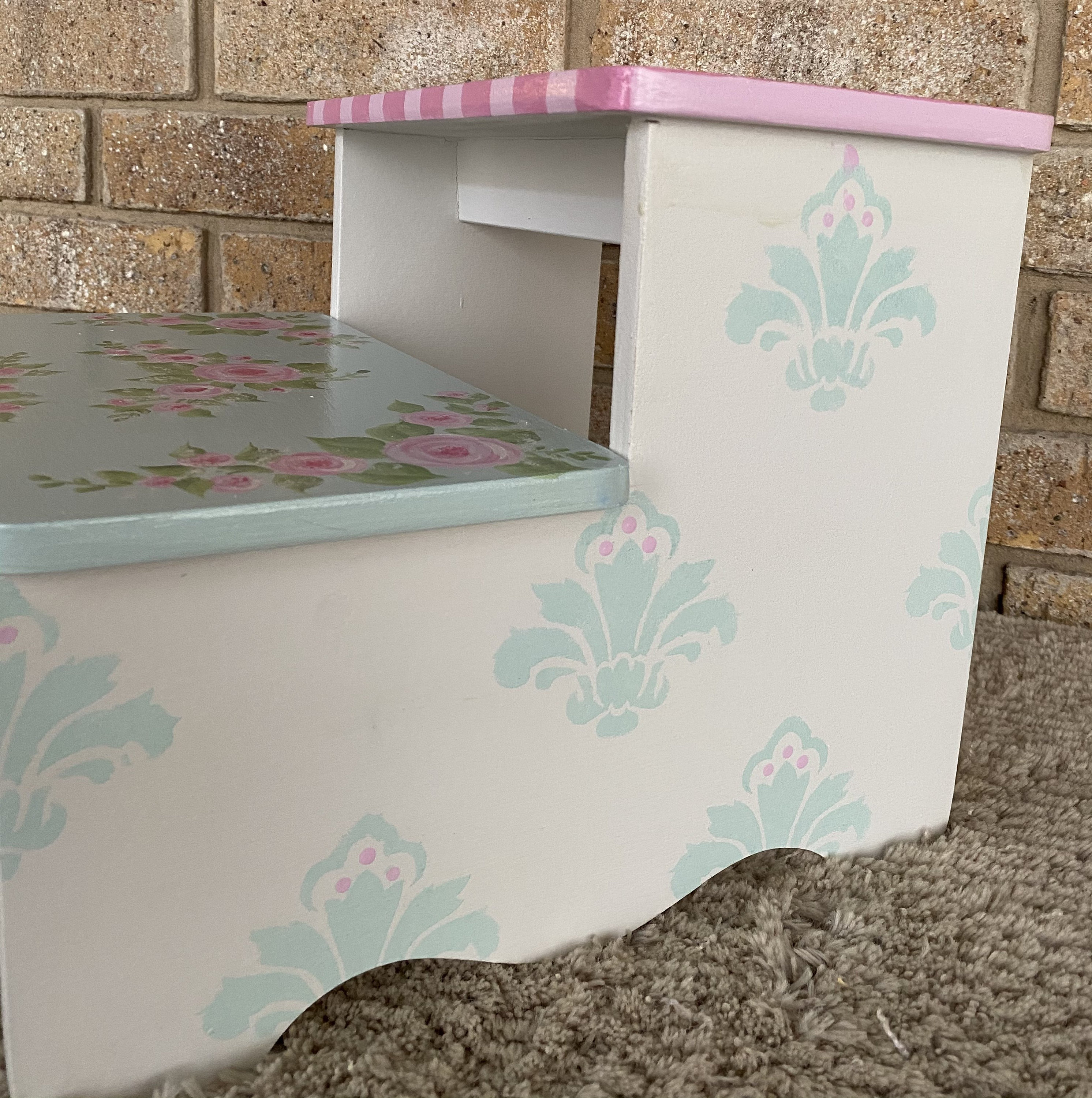 Kitchen Stool, Flowers Boho, Vintage Roses, Navy Blue Roses, Bathroom ...