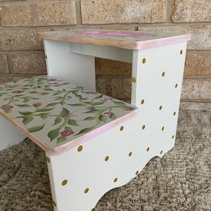 Girls Floral Roses, Step Stool, Personalized Gift. Bathroom Stool ...