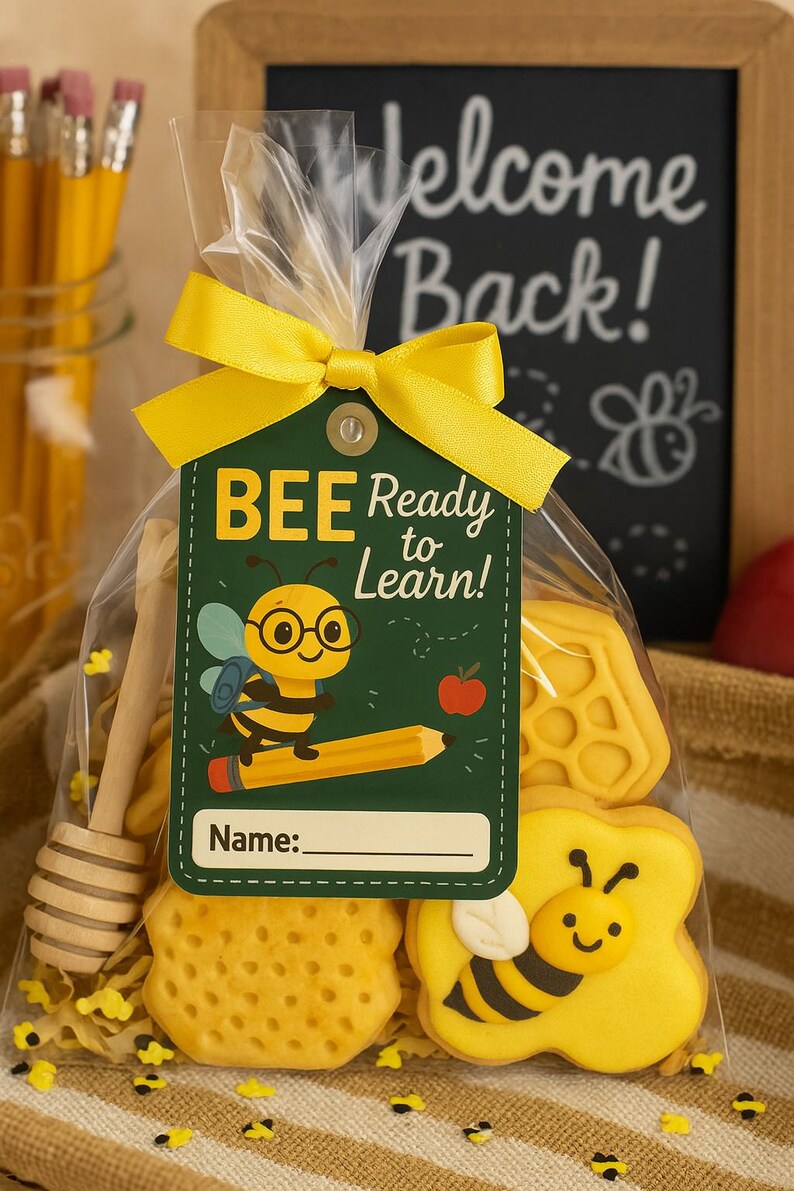 Bee Classroom Name Tags Printable: Back to School Student Gift Labels ...