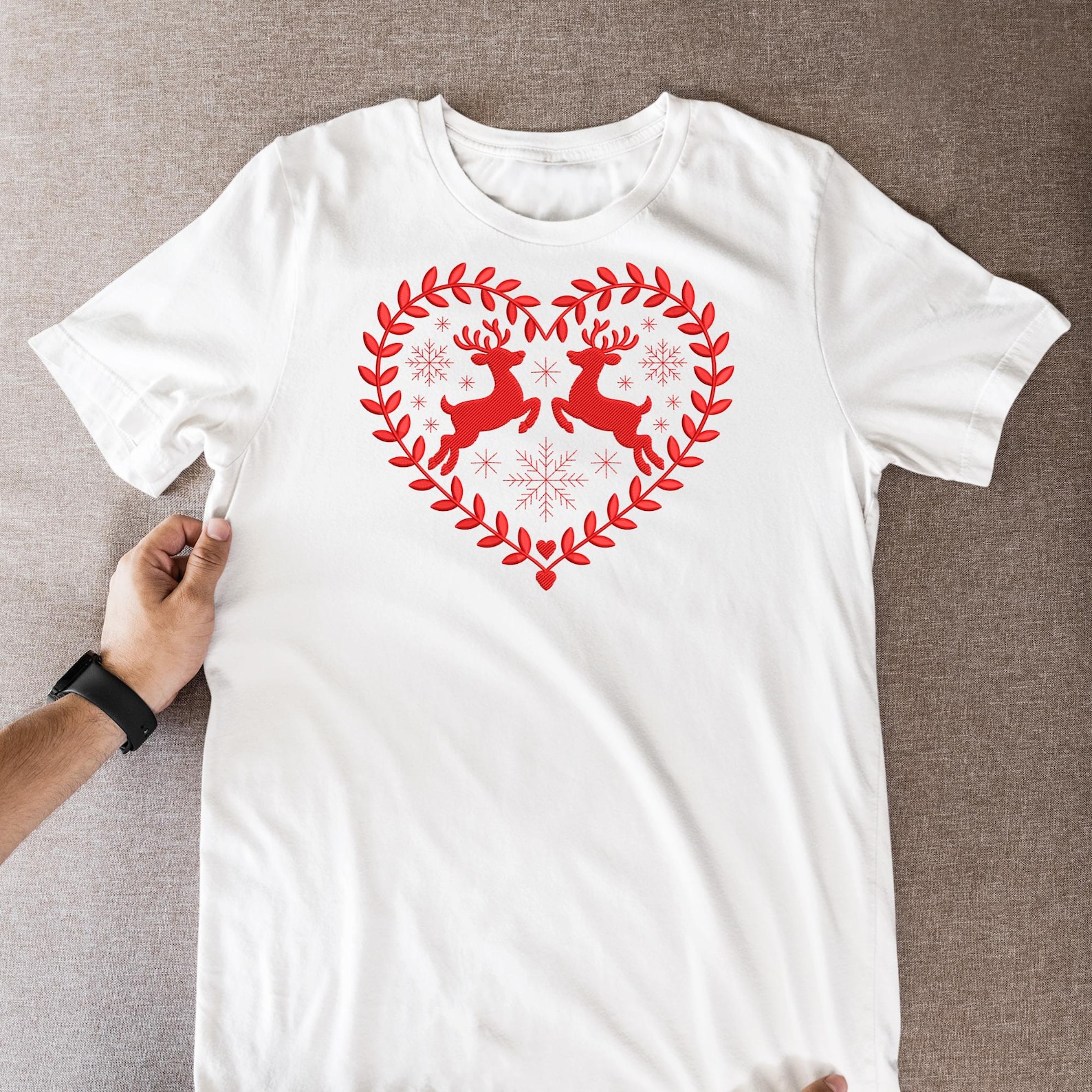 Reindeer Heart Christmas Embroidery Design, Scandinavian Machine ...