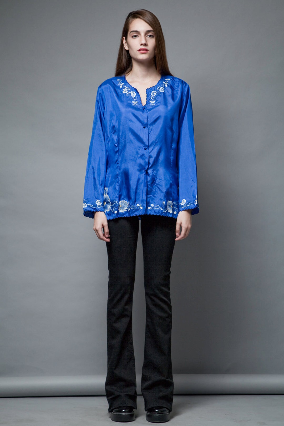 Vintage Blue Top Floral Embroidery Blouse Intricate Scalloped Trims XL ...