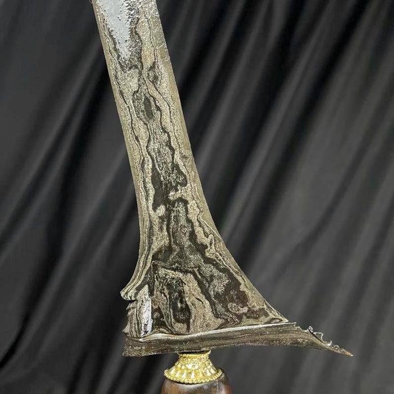Rare Mundarang Javanese Keris With Putri Kinurung Pamor – Antique Tuban ...