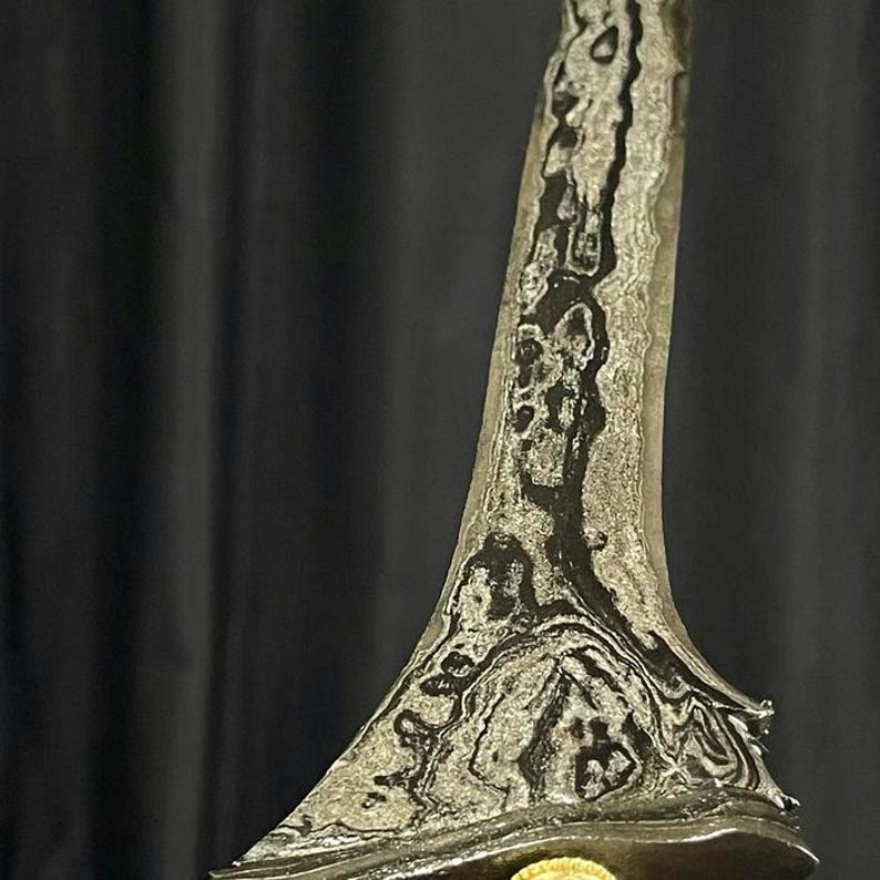 Rare Mundarang Javanese Keris With Putri Kinurung Pamor – Antique Tuban ...