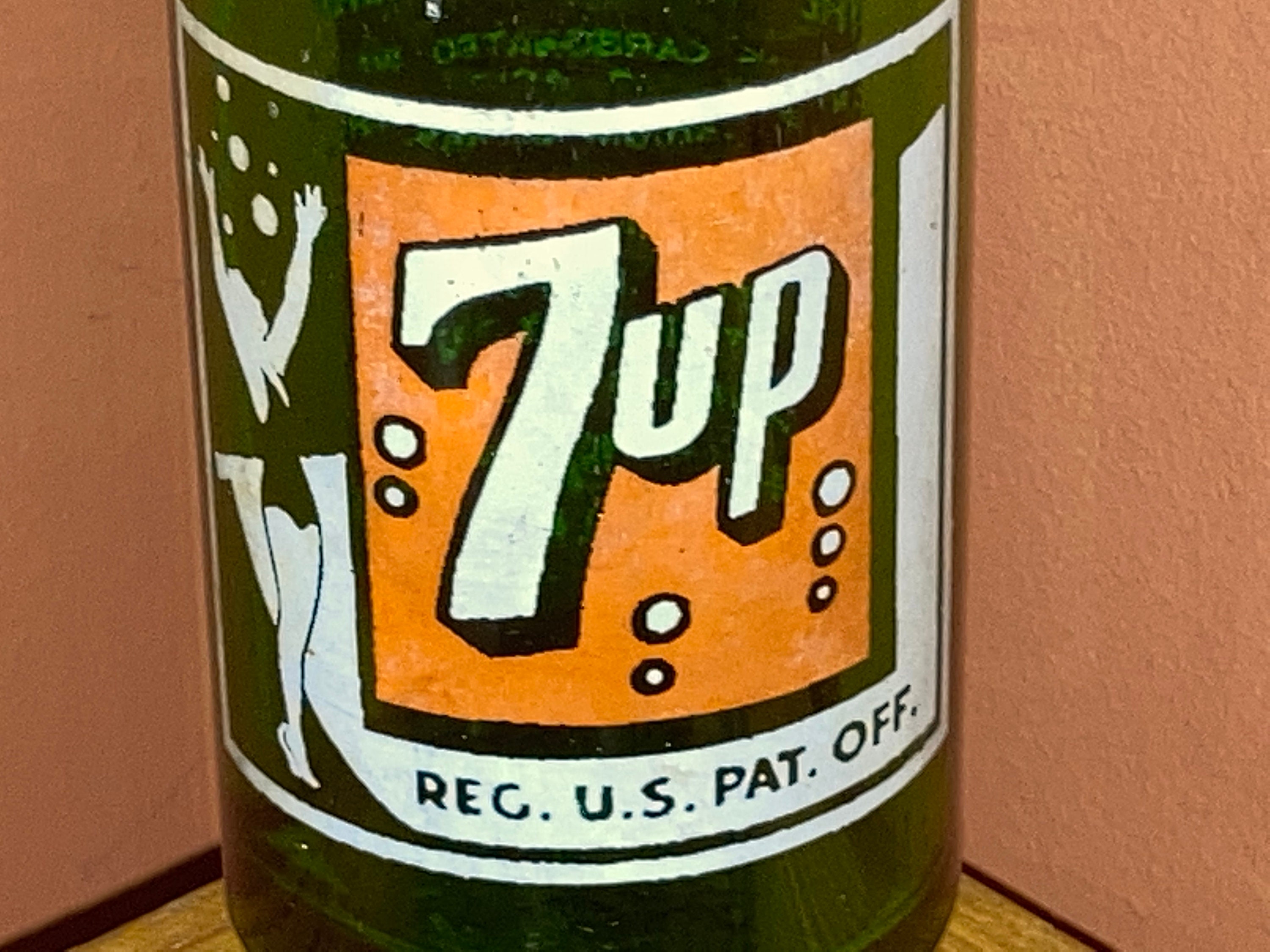 Vintage 1949 7up Soda Pop Bottle; Swimsuit Bubble Girl; Fresh up; 7 oz ...