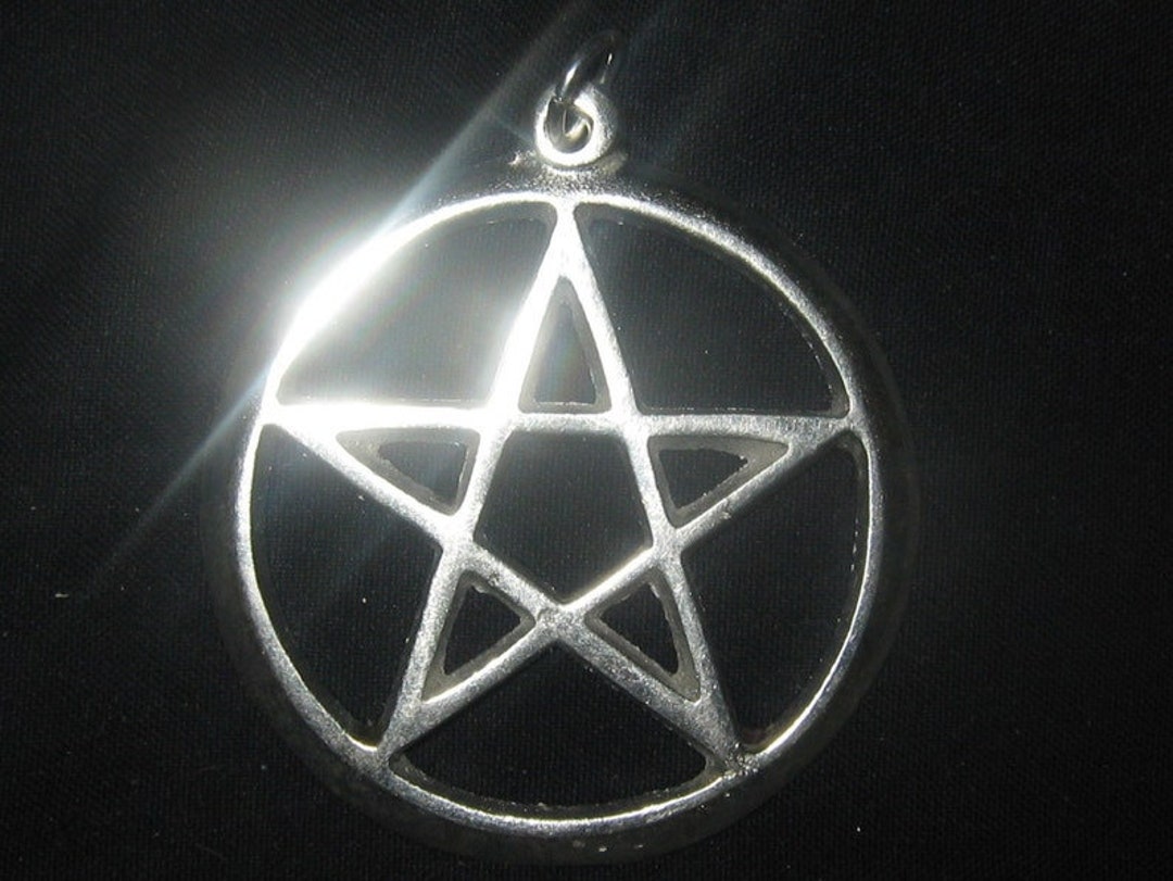 Large 40mm SILVER Tone Pentagram Pentacle Pendant Charm Necklace - Etsy