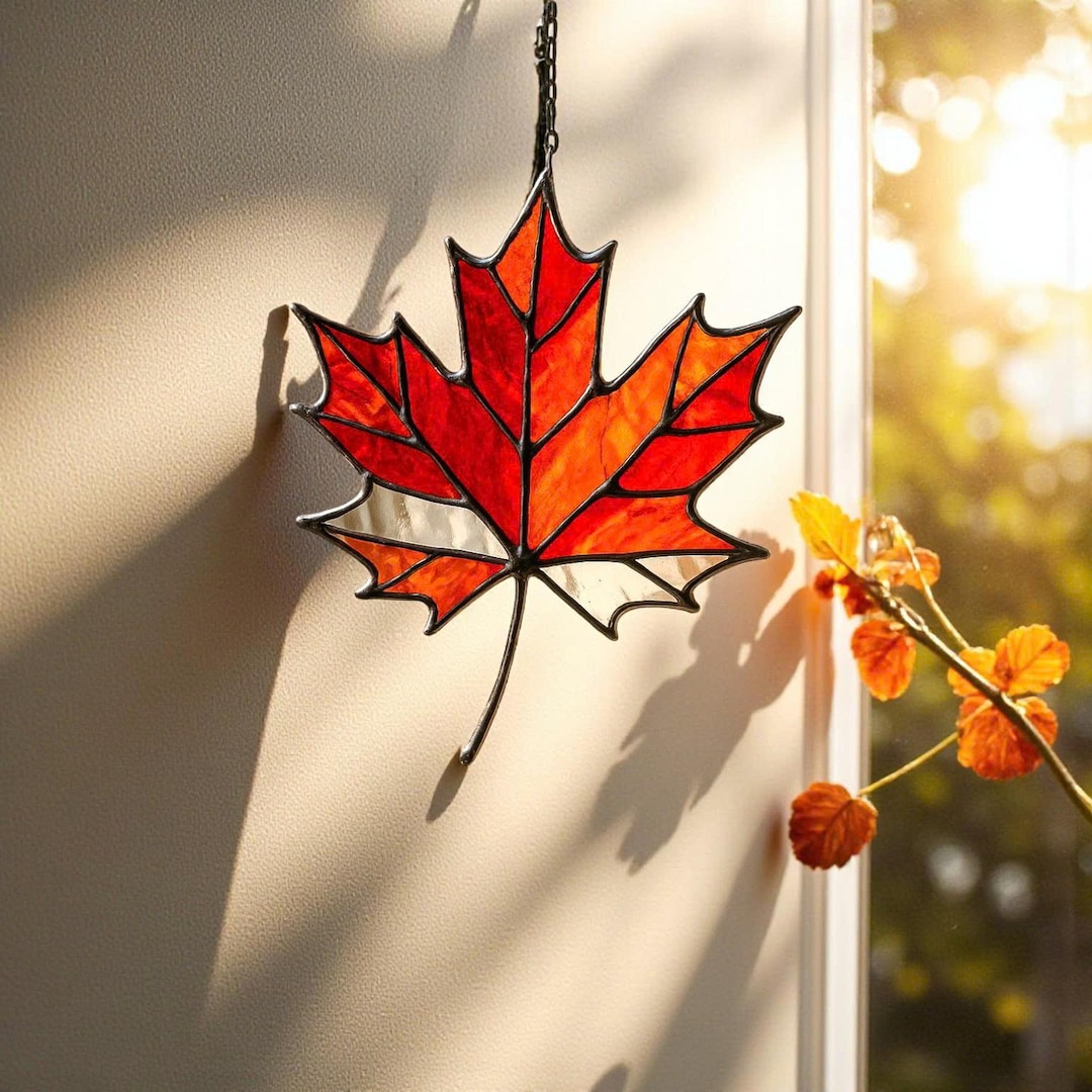 Maple Leaf Stained Glass Suncatcher – Handmade Autumn Window Art - Etsy