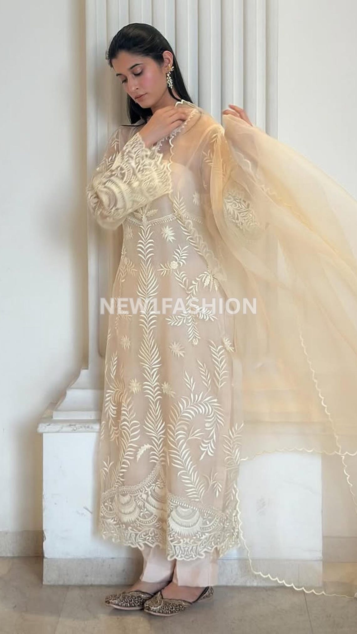 Lightweight Claasic Style Cream Color Straight Kurta Pant Suit Set in ...
