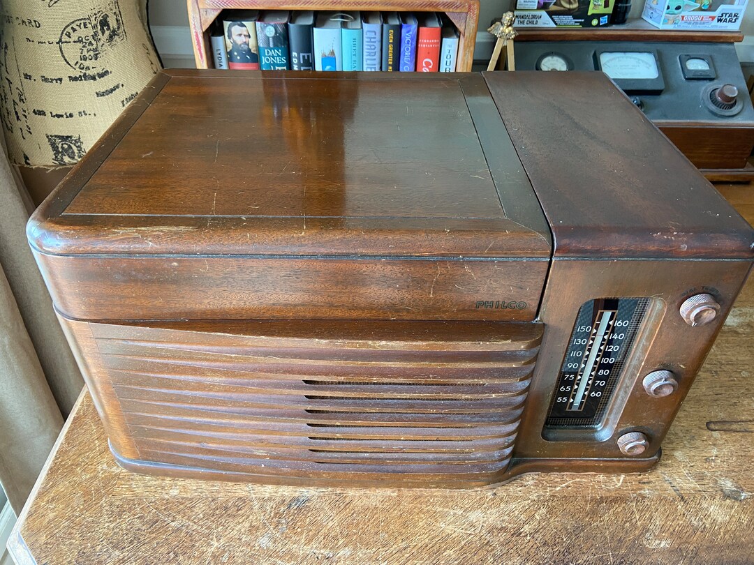 Mid-century Philco 1956 Radio Gallery W/am Radio & Turntable #48-1256 ...