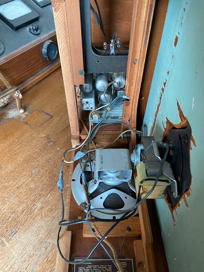 Mid-century Philco 1956 Radio Gallery W/am Radio & Turntable #48-1256 ...