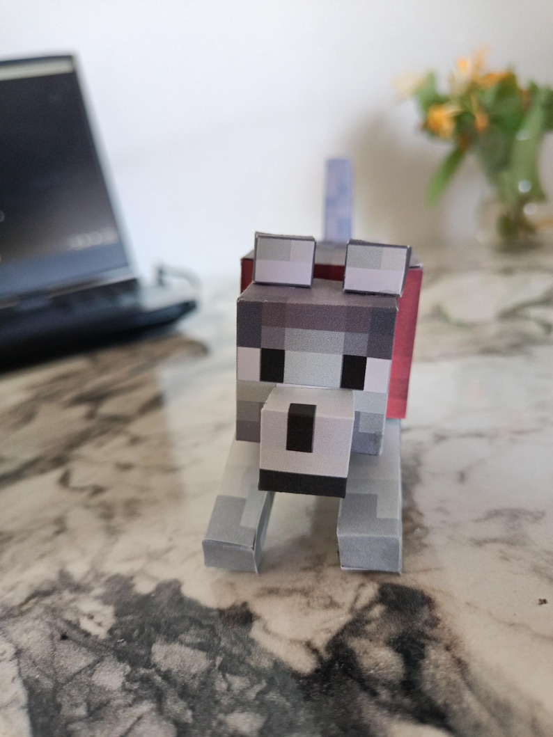 Poseable Ashen Wolf Papercraft – With Tutorial Video– Minecraft Digital ...