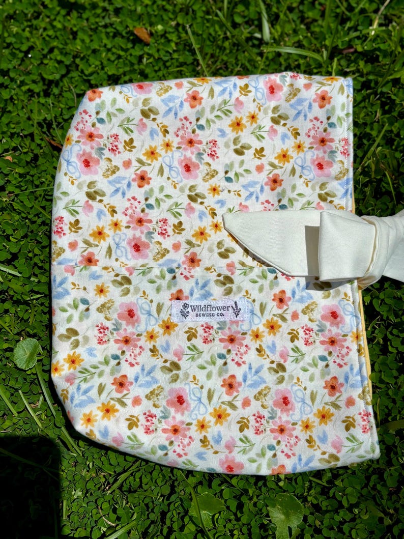 Handmade Fabric Bible Sleeve: Quilted Floral Fabrics - Etsy