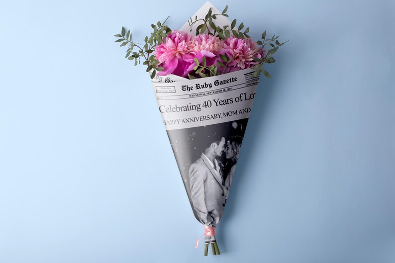 Vintage Newspaper Flower Wrap: Customizable Bouquet Design (digital ...