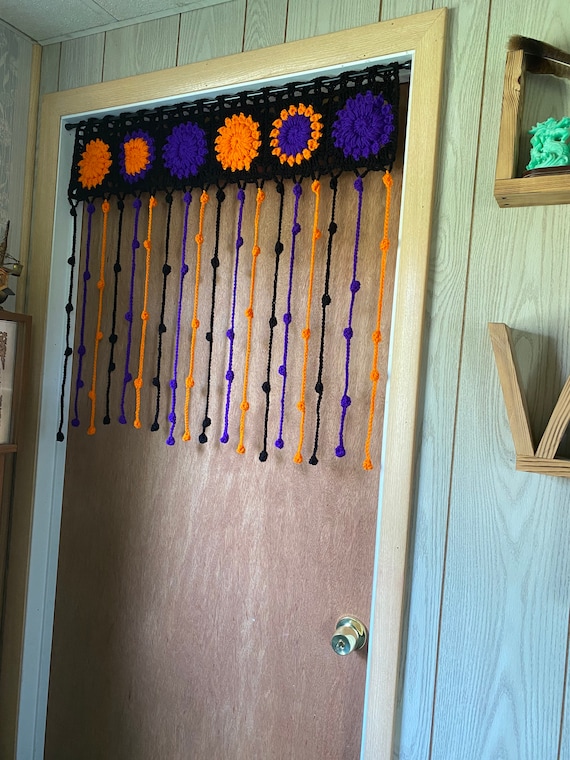 Doorway streamers store