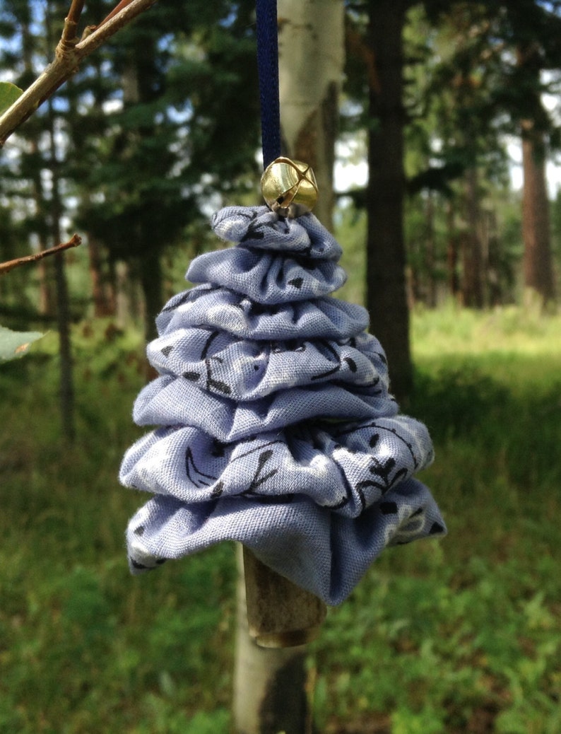 Primitive Blue Bandana with Antler Base Yo-Yo Christmas Tree | Etsy