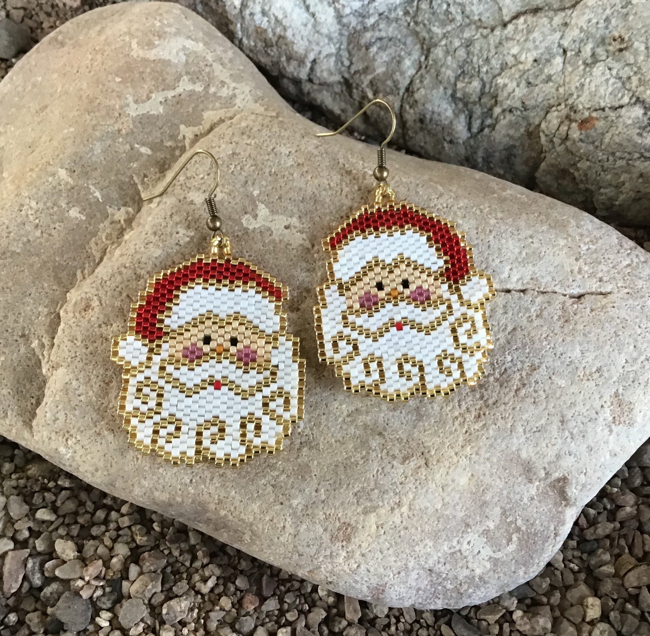 Santa Clause Face Trimmed in Gold Peyote Beaded Earrings - Etsy