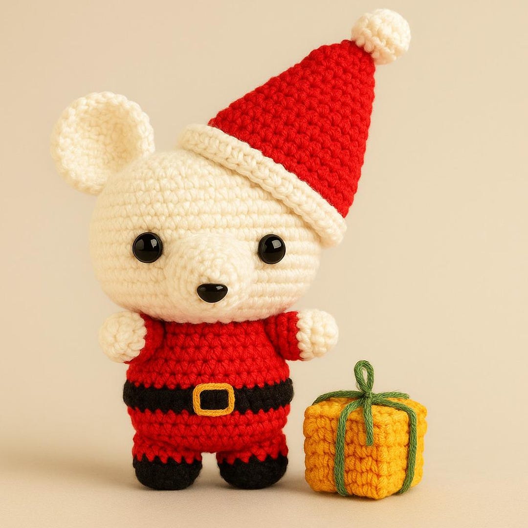 It's Chris Mouse Crochet Pattern PDF, Christmas Amigurumi Mouse Toy ...