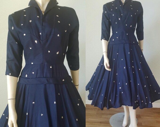Peter Pan Collar 1950s Silk Full Skirted Dress / Cherries and Clovers ...