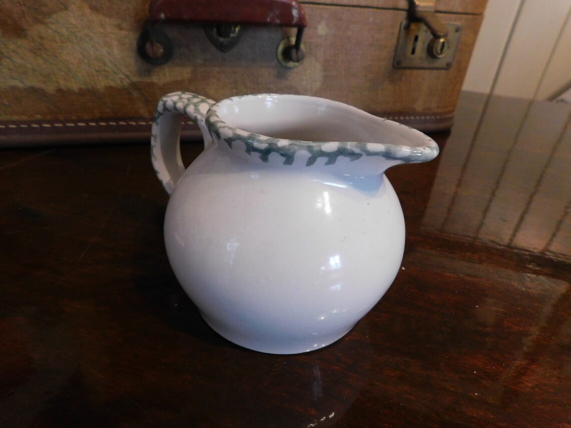 Cute little Country style creamer with emerald green heart | Etsy