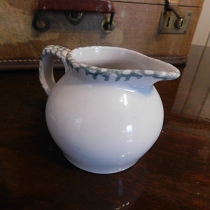 Cute Little Country Style Creamer With Emerald Green Heart # ...