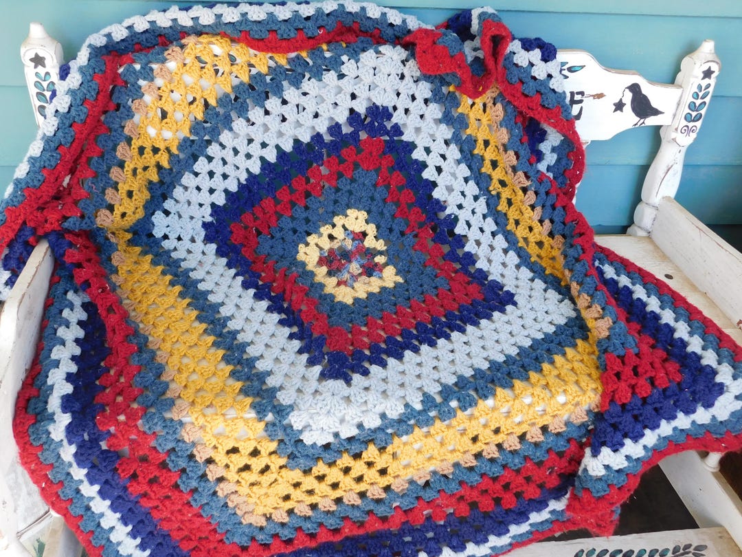 Vintage America Crocheted Lap Blanket - Signature Colonial American ...